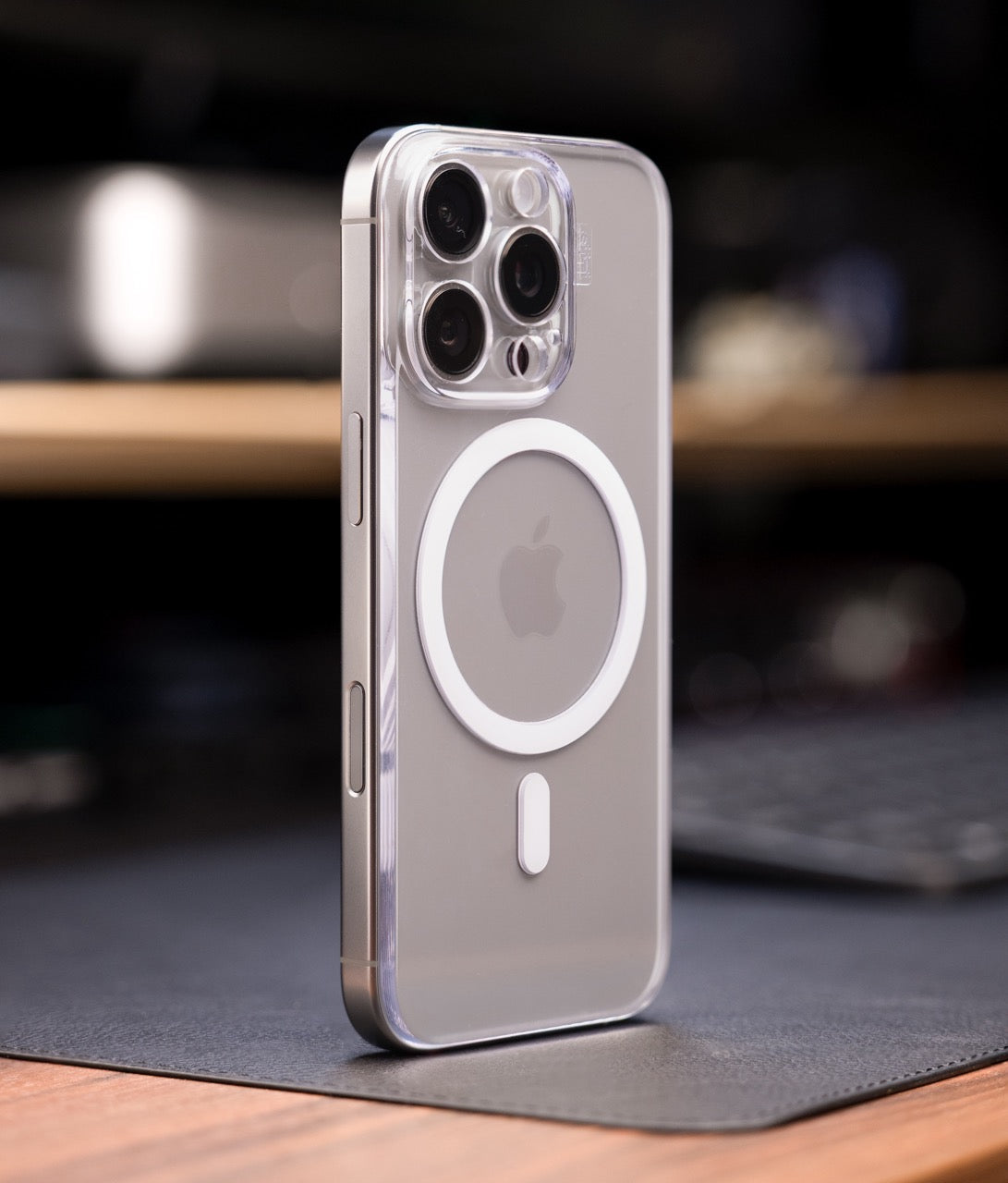 PhoneBack by Süti - Thinnest iPhone Case Minimalist for the Caseless